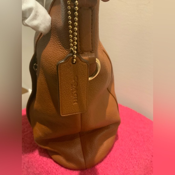 Coach | Bags | Coach Isabelle Madison Hobo Pebble Leather Convertible ...